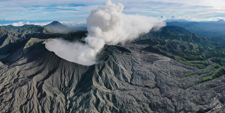 Aktive Vulkane Indonesien: Die Wilden 13 - Indojunkie