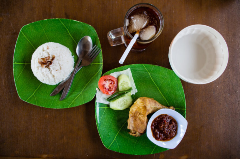 Die Indonesische Küche: 25 Indonesische Gerichte (auch für Vegetarier)